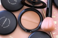 MAC Studio Sculpt Defining Powder Has a Super Natural-Looking Power