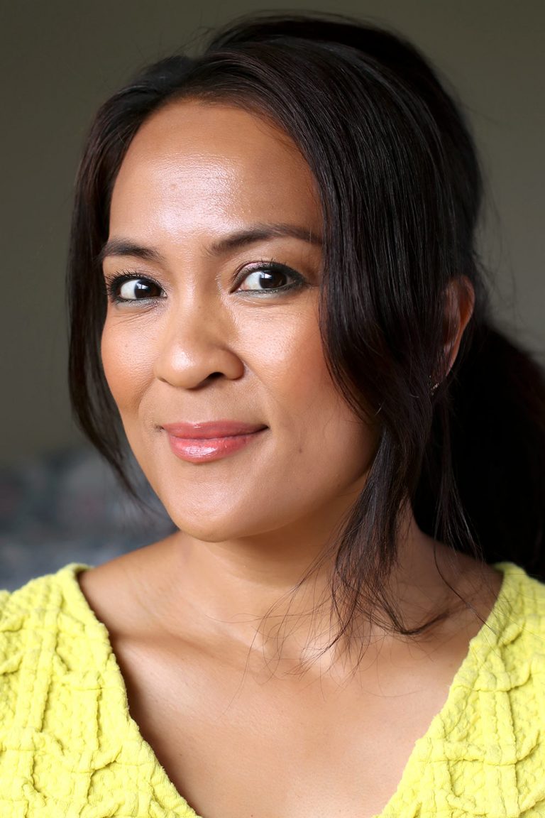 Spring Sparkle With Gleaming, Glowing Skin for a Trip to Old Navy ...